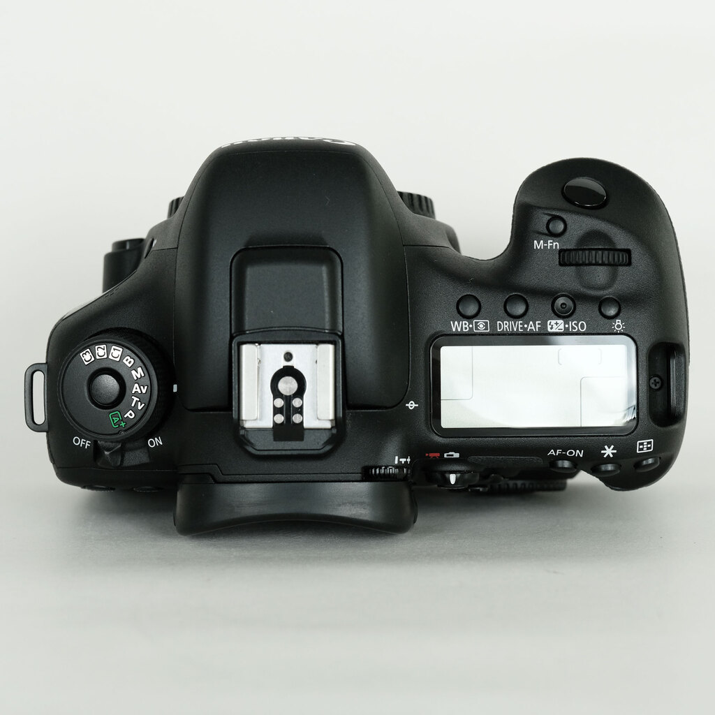 Canon EOS 7D Mark IIの出品 | ONE SCENE（ワンシーン）