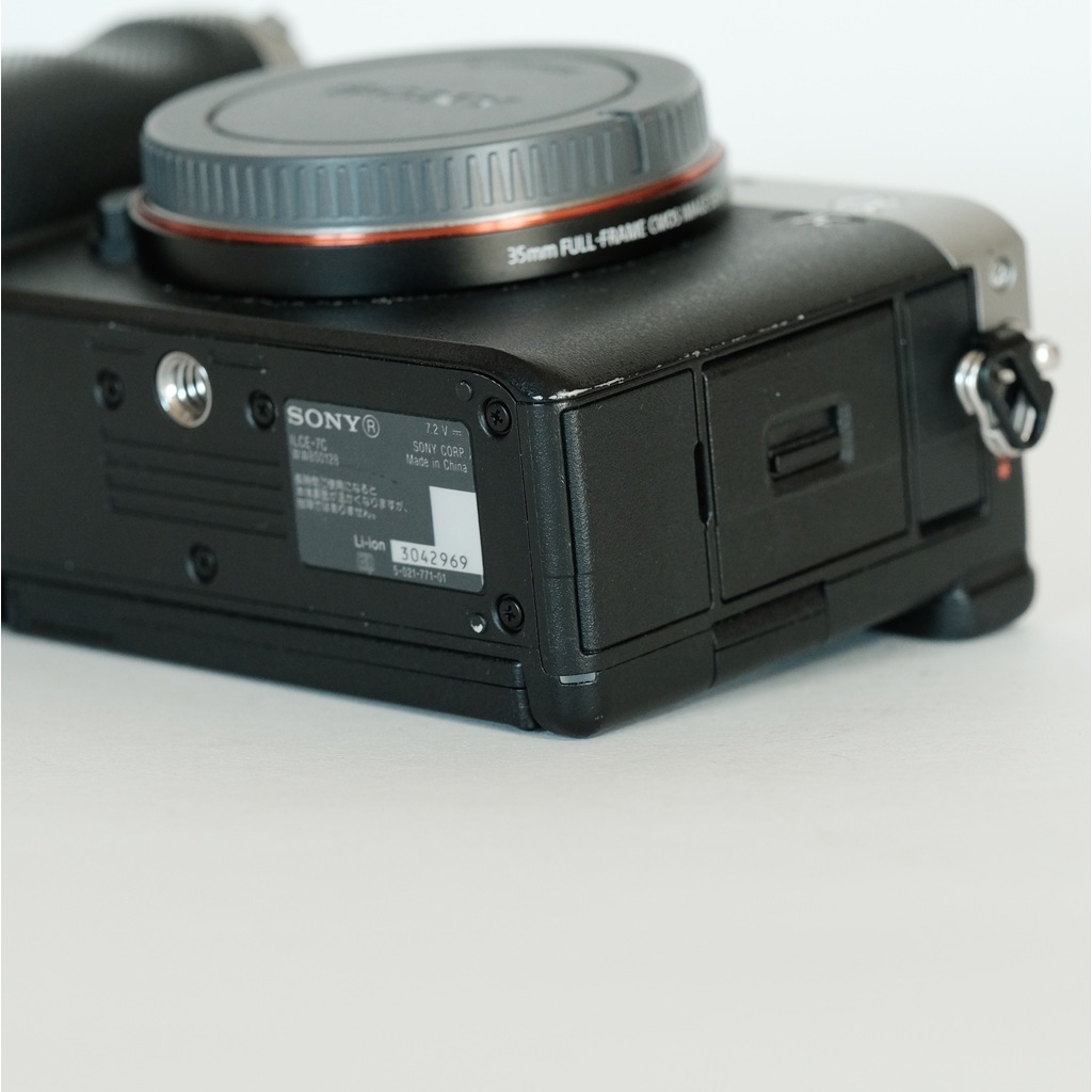 SONY α7C（ILCE-7C）の出品 | ONE SCENE（ワンシーン）