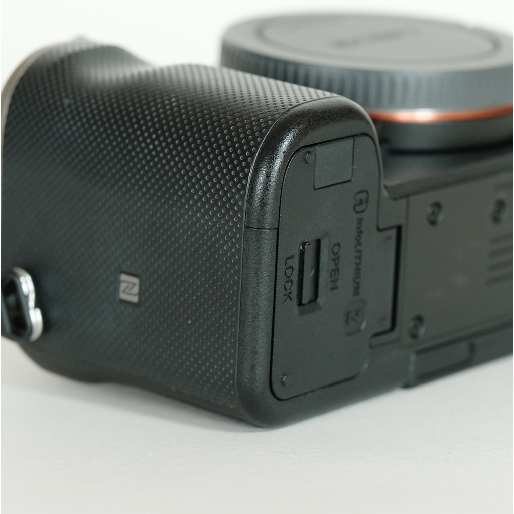 SONY α7C（ILCE-7C）の出品 | ONE SCENE（ワンシーン）