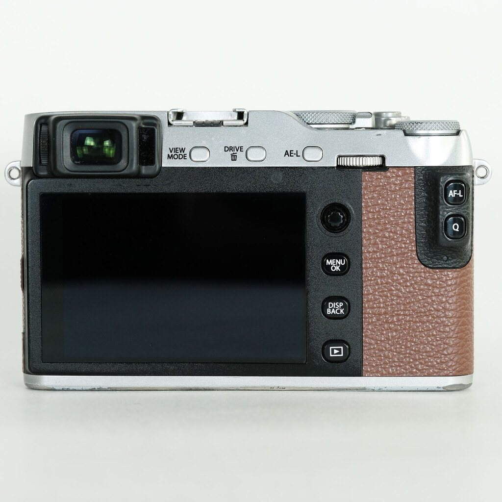 FUJIFILM X-E3 ボディ ブラウンの出品 | ONE SCENE（ワンシーン）