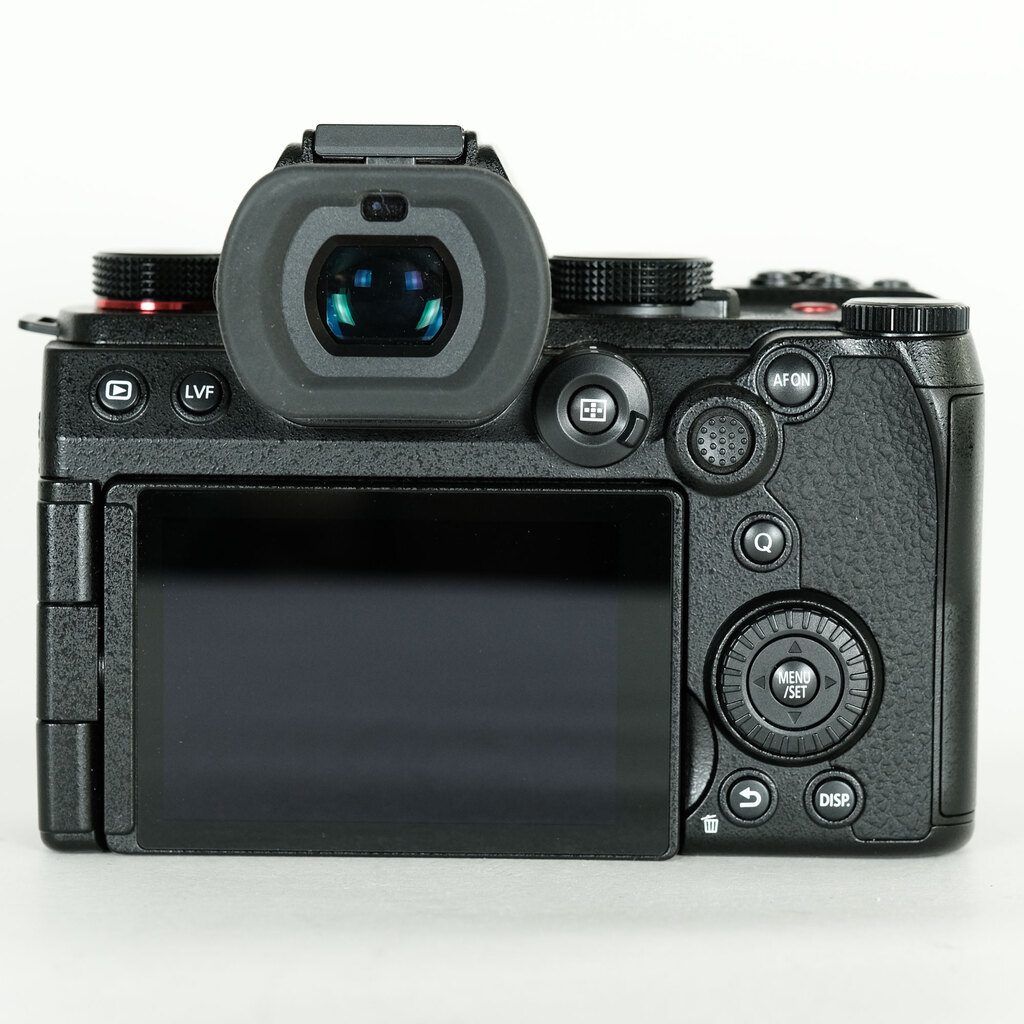 Panasonic LUMIX G9 PRO IIの出品 | ONE SCENE（ワンシーン）