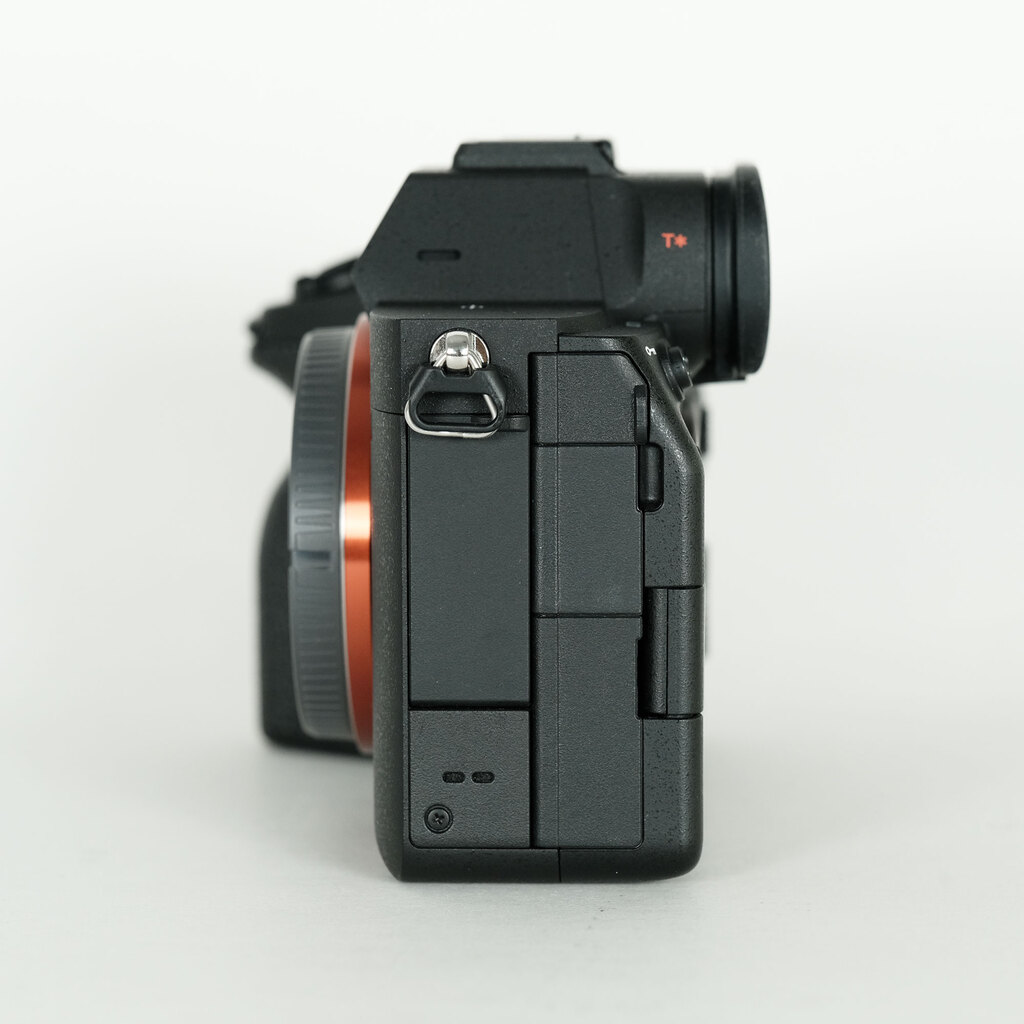 SONY α7 IV（ILCE-7M4）の出品 | ONE SCENE（ワンシーン）