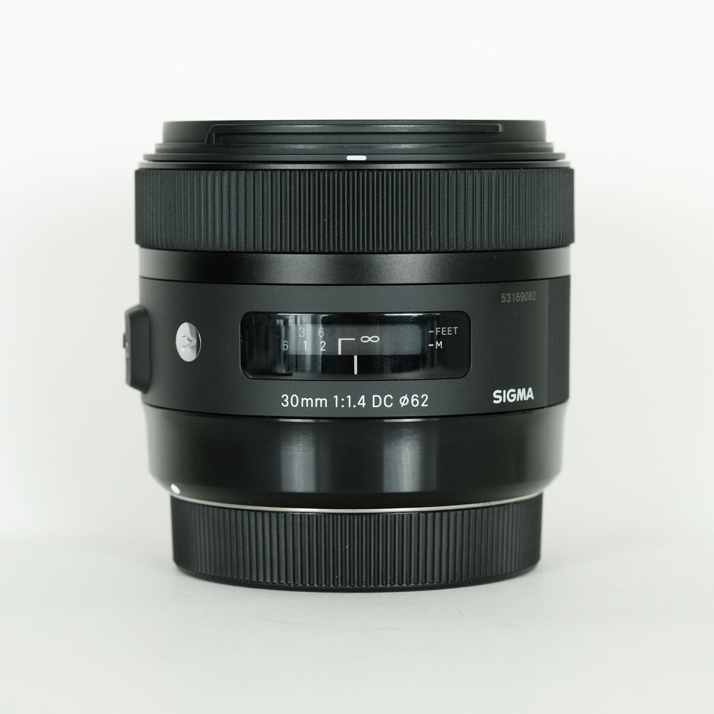 SIGMA 30mm F1.4 DC HSM | Art [キヤノン用]の出品 | ONE SCENE（ワンシーン）